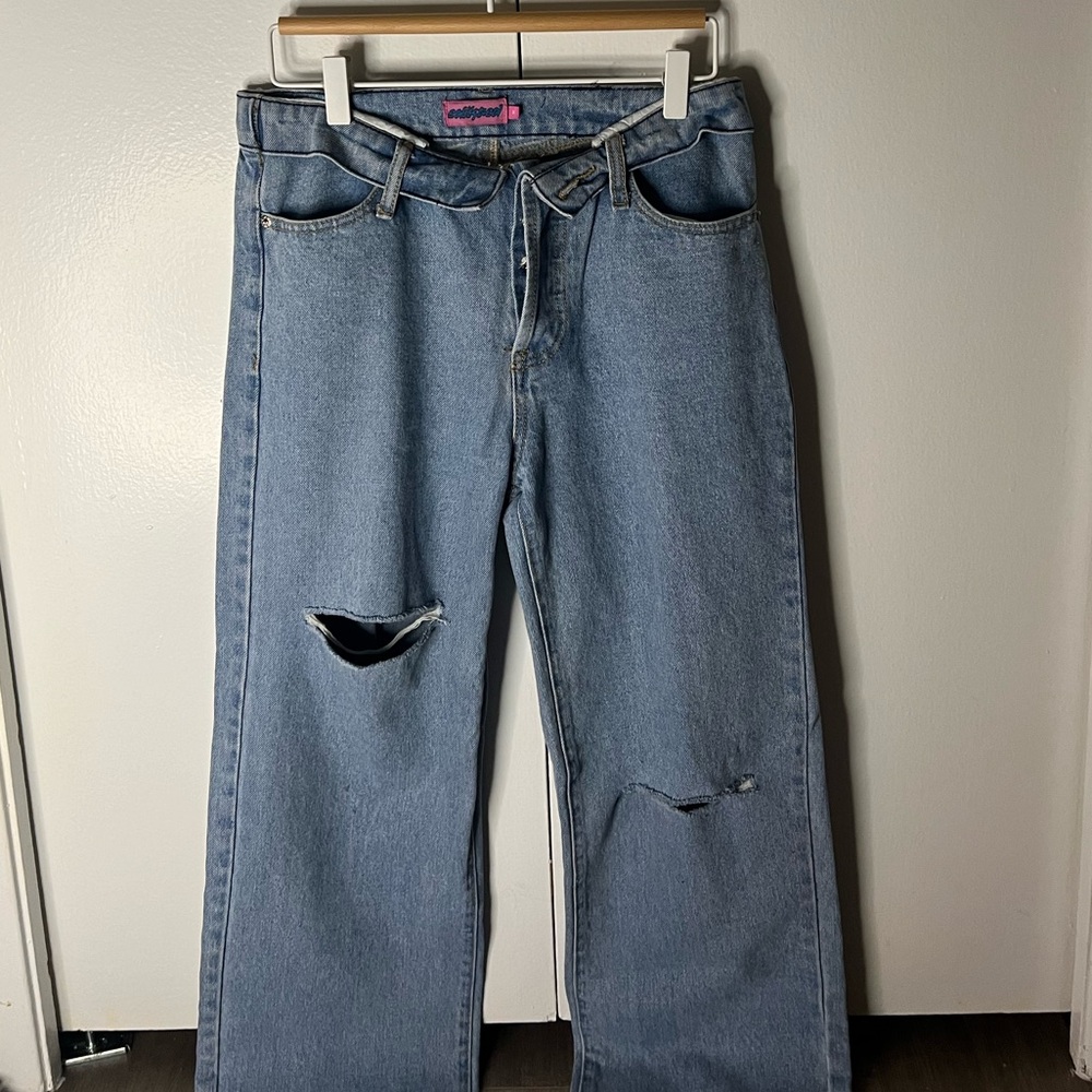 Edikted Slashed Knee Crossover Denim Pants - Gem